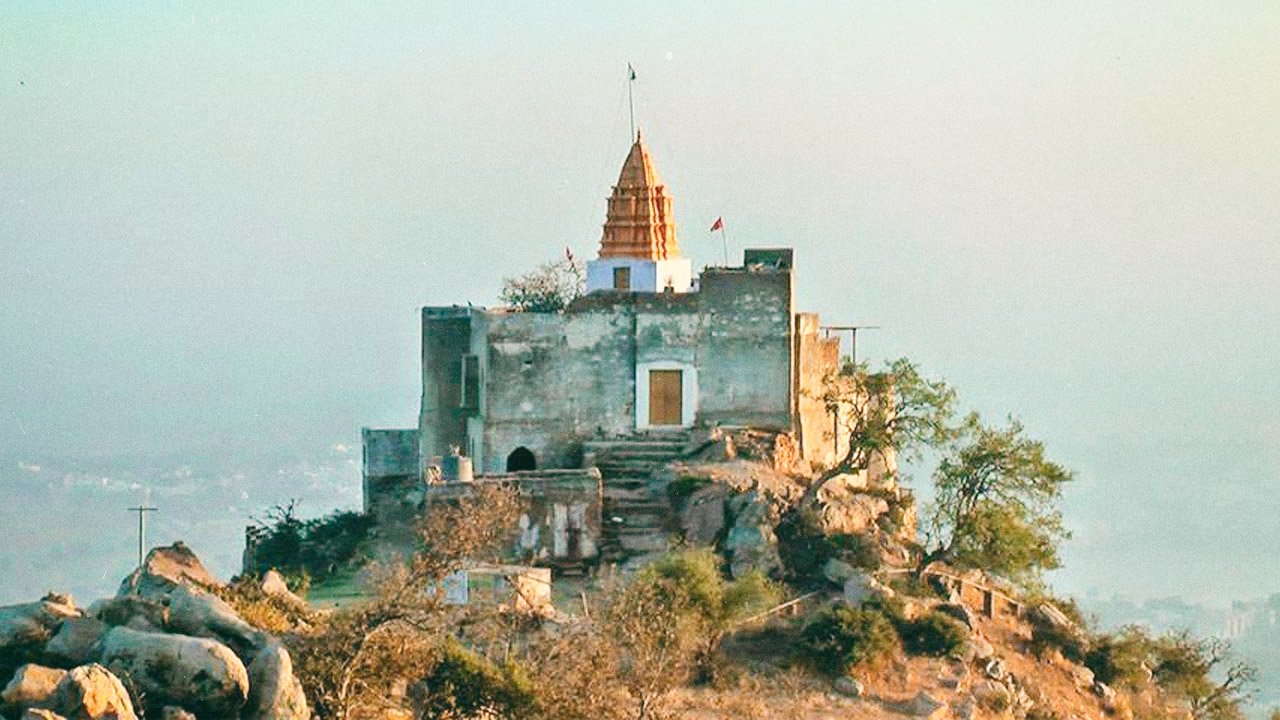 A Cable Car Temple In Rajasthan’s Pushkar Shows Nature In Its Most ...