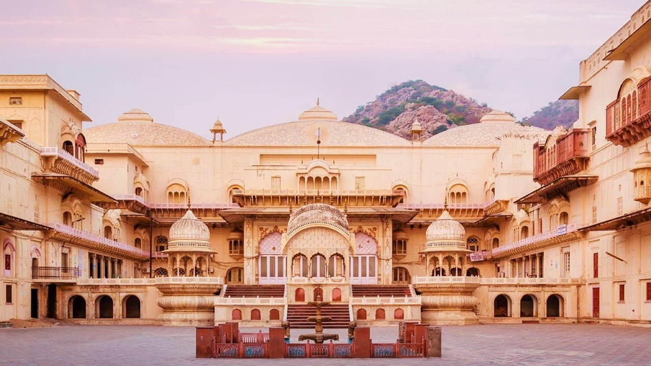 Alwar Has It All: Jungles, Palaces, ‘Fairy Queen’ & Akbar, Aurangzeb ...