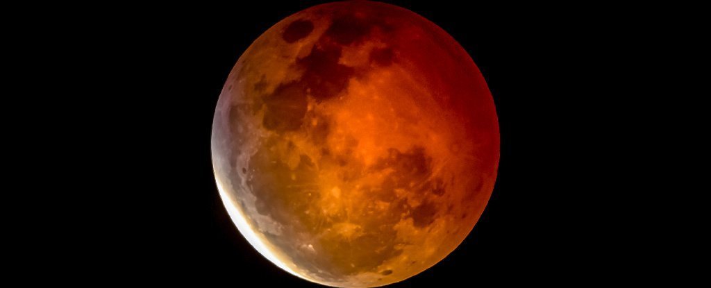 Chandra Grahan 2025: Do’s And Don’ts For The Blood Moon On Pitru Paksha ...