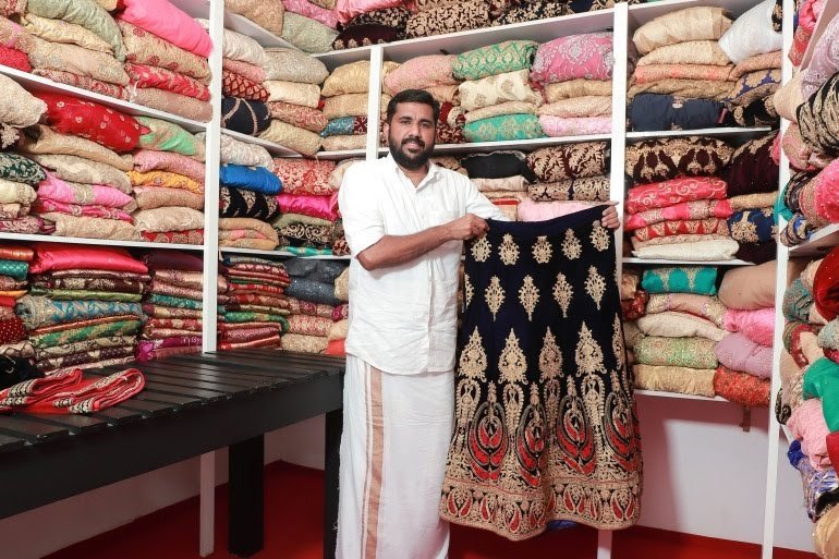 Nasar Thootha: Meet The Man Who Runs ‘Wedding Dress Bank’ - EBNW Story