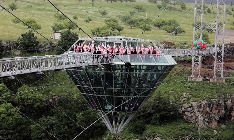 Wanna Visit A Diamond Shaped Cafe Hanging Over Height Of 200 Metre ...
