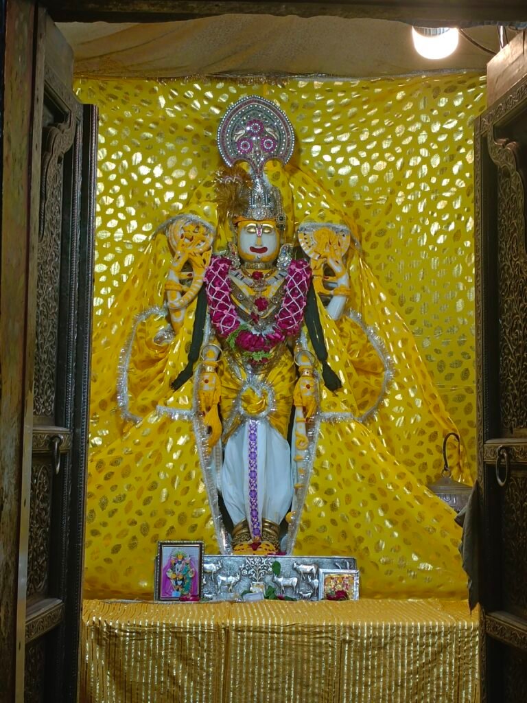 The Diggi Kalyanpura Temple's Impressive Story: A Tale Of Love, War ...