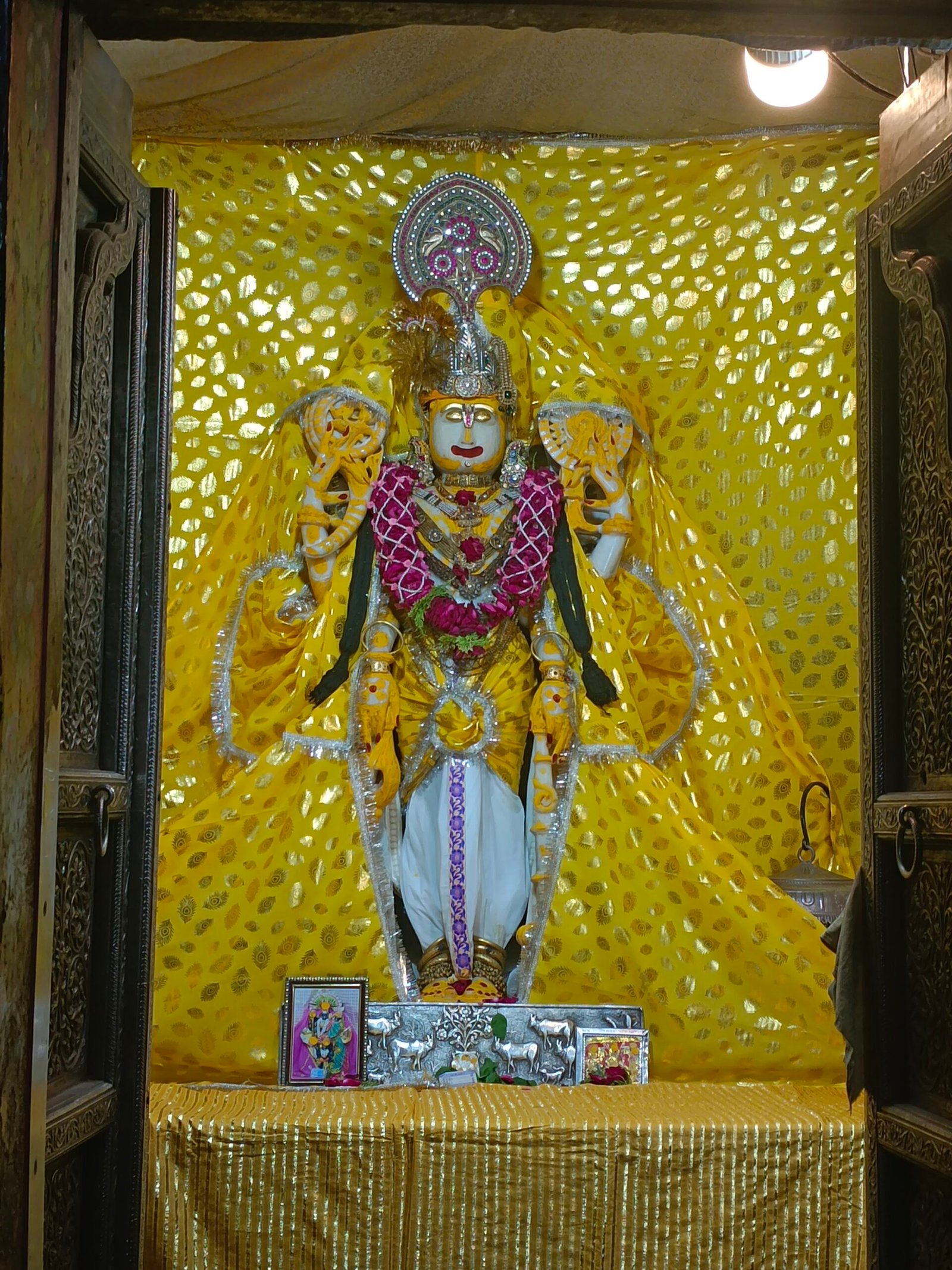 The Diggi Kalyanpura Temple's Impressive Story: A Tale Of Love, War ...