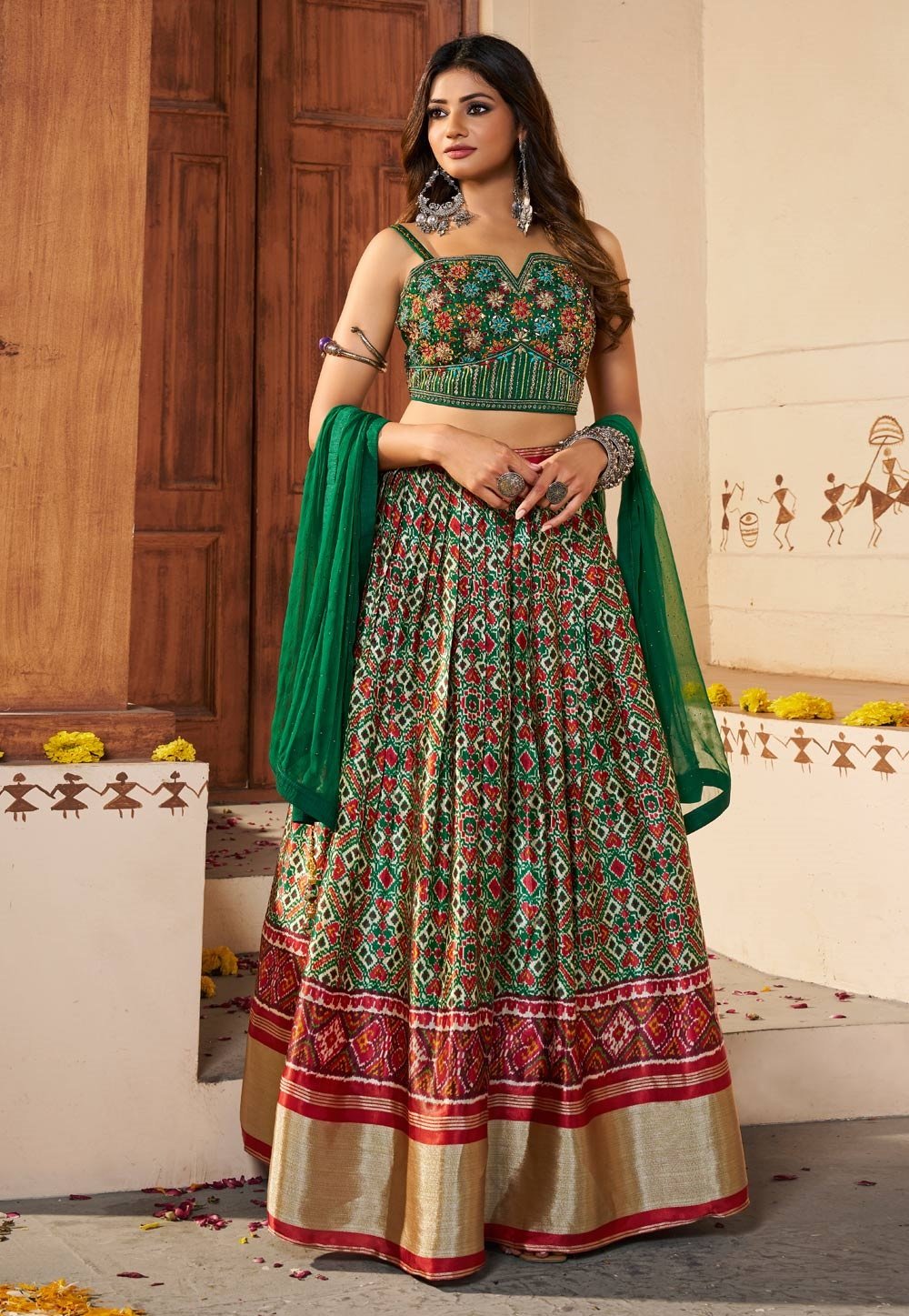 Hariyali Teej Dress Up Ideas 2024, Enjoy The Festival With Style ...
