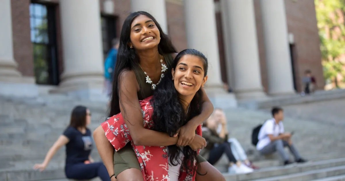 Harvard Will Now Teach "how To Be Happy" In New Online Course On ...