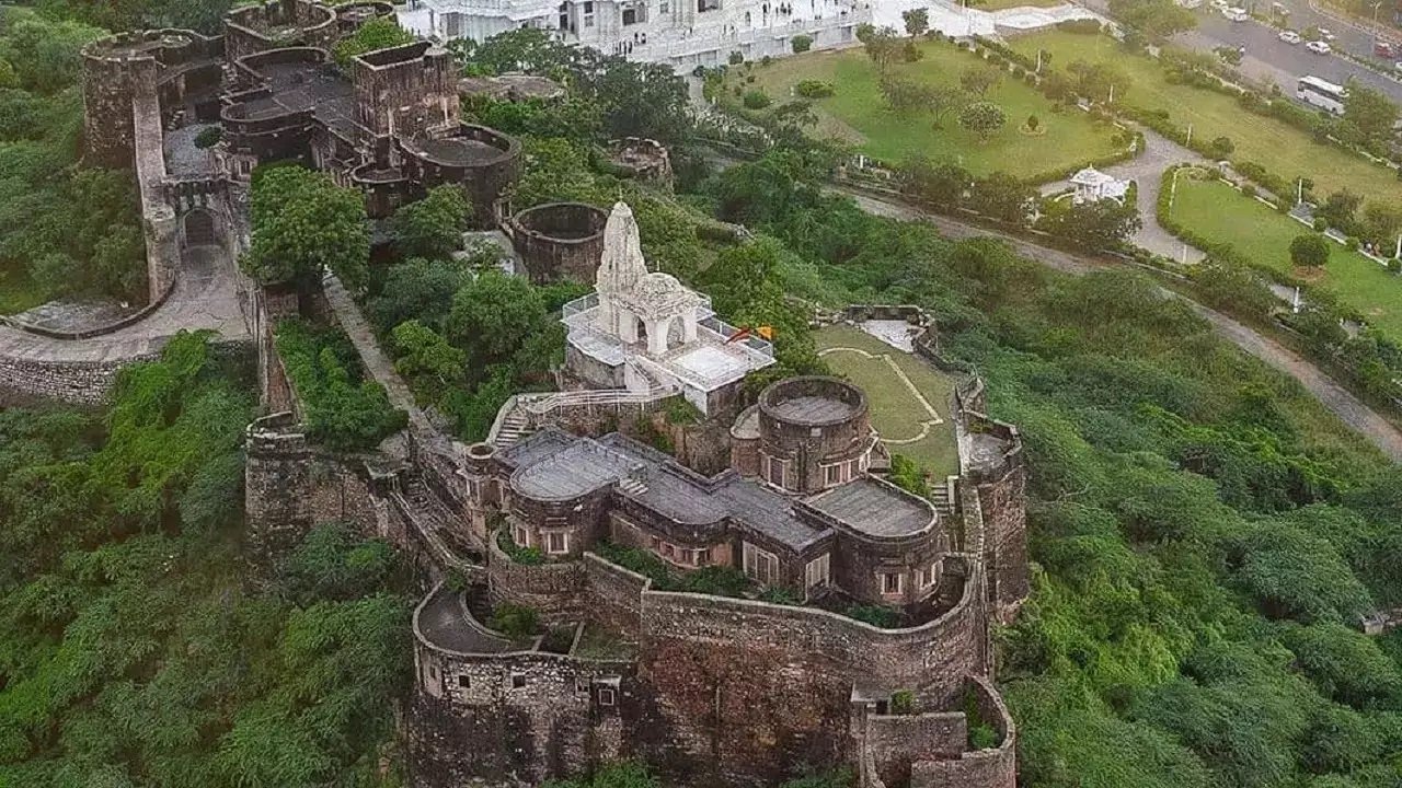 The Jaipur Shiva Temple That Opens Only Once A Year On Maha Shivratri ...
