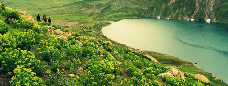 6 Stunning Alpine Lakes In Kashmir Perfect For A Summer Trek - EBNW Story