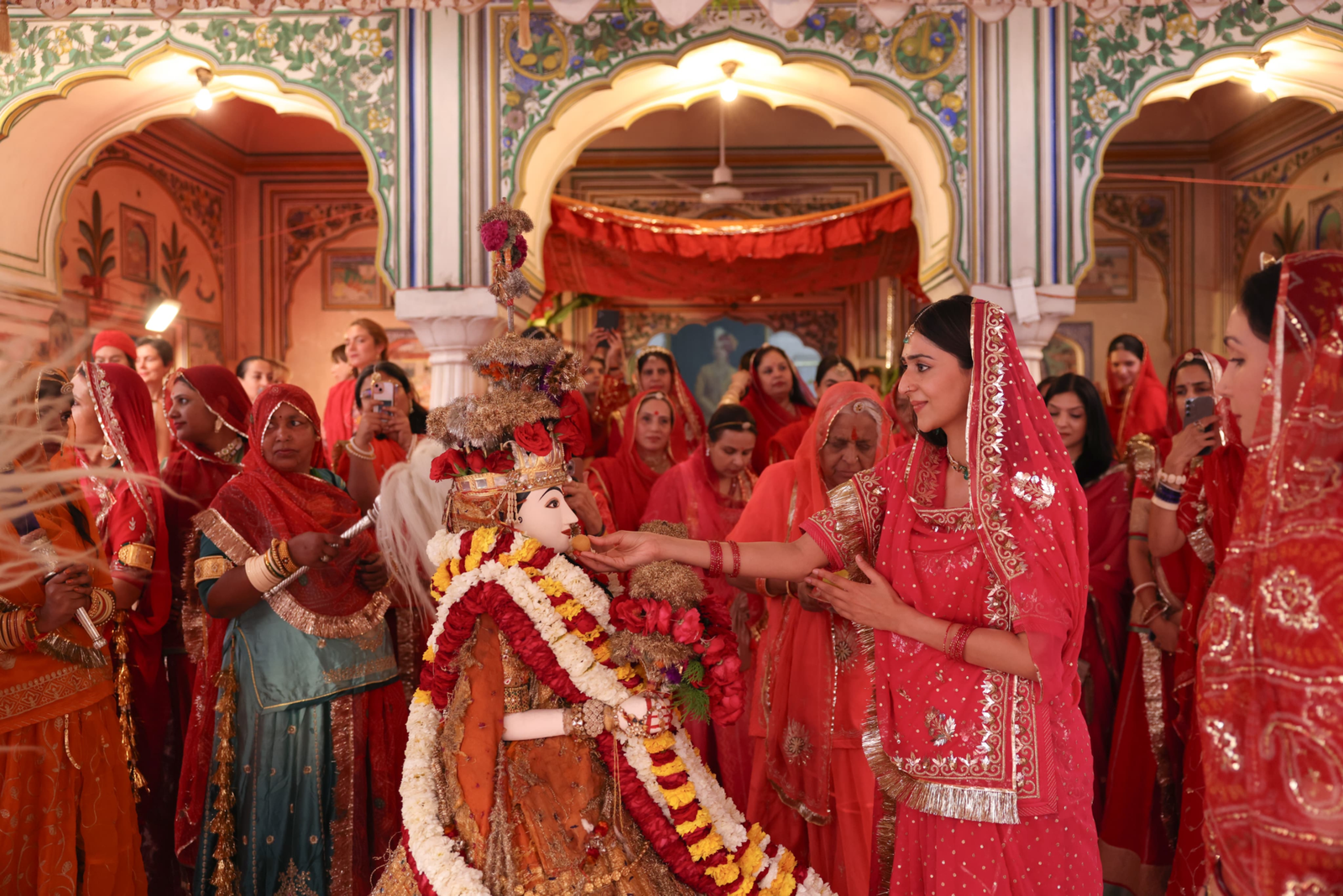 Gangaur At City Palace: Watch Out Diya Kumari, Gauravi Kumari And ...