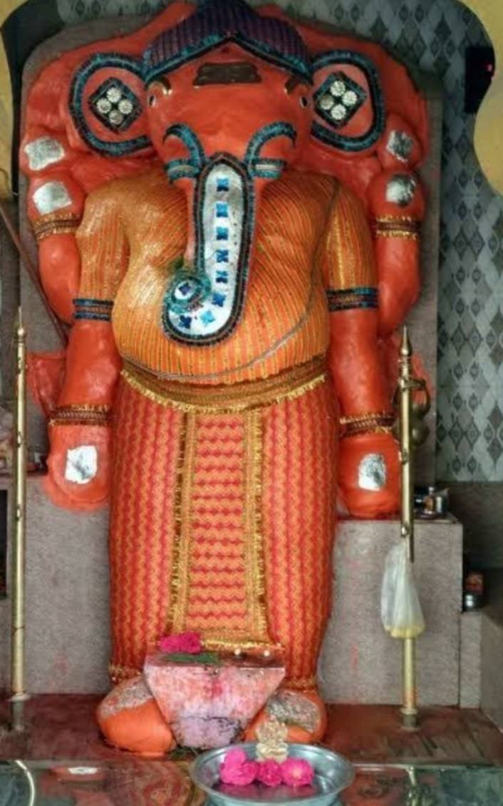 365-Year-Old Ukala Ganesh Temple In Ratlam: Home To Majestic 11-Foot ...