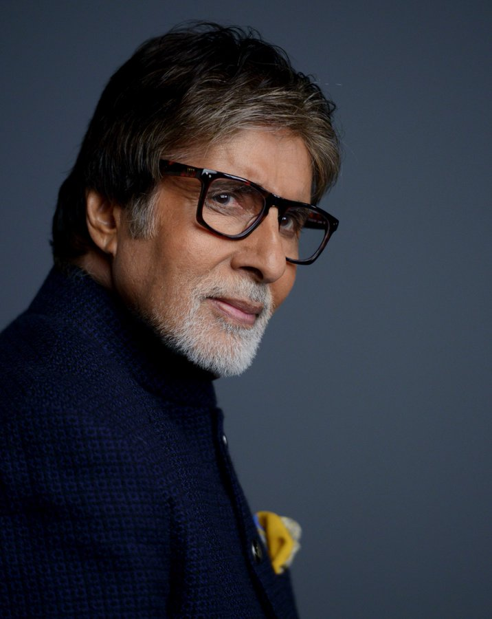 Amitabh Bachchan Birthday Celebrations Trend On Social Media. Watch ...