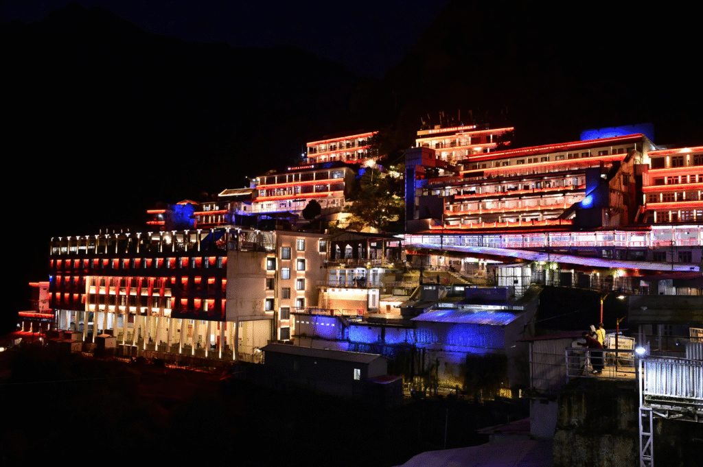 Vaishno Devi Yatra: A Journey Through A New India - EBNW Story